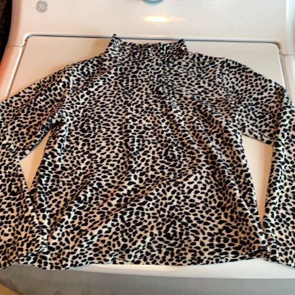 GAP | Shirts & Tops | Y2k Gap Top Velour Cheetah Animal Print Long ...
